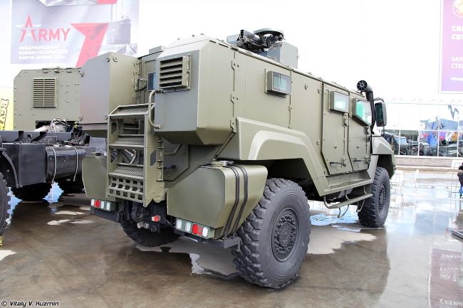 WarWheels.Net -KAMAZ-53949 Typhoon-K Mine Protected Armored Vehicle Photos